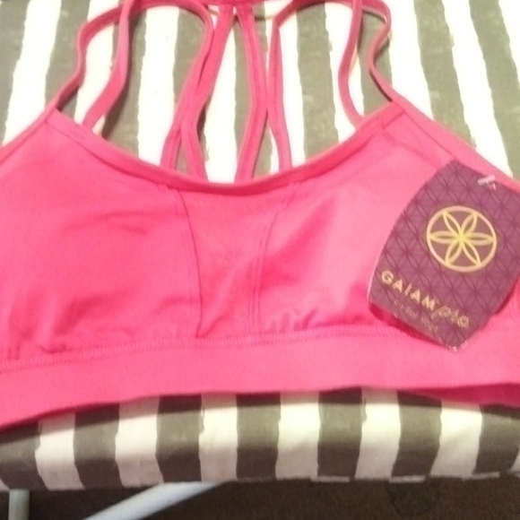 GAIAM | Other | Iris Layering Bra Electric Pink | Poshmark